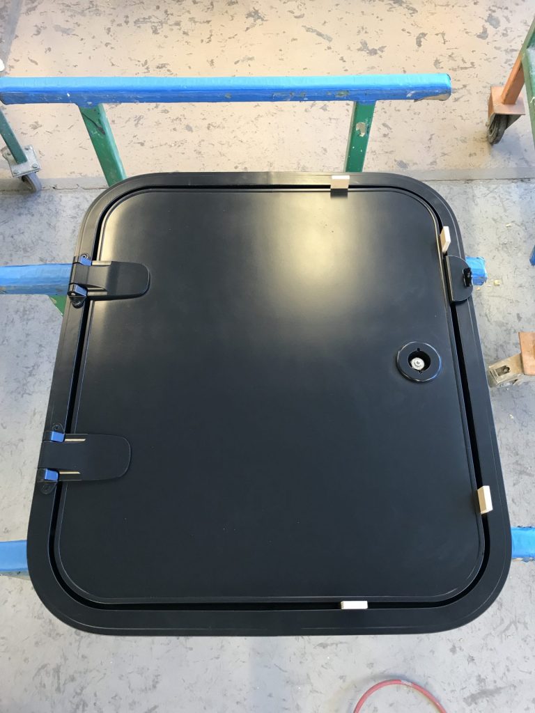 SLH Spraytight Flush Hatch | Hatches - Libra